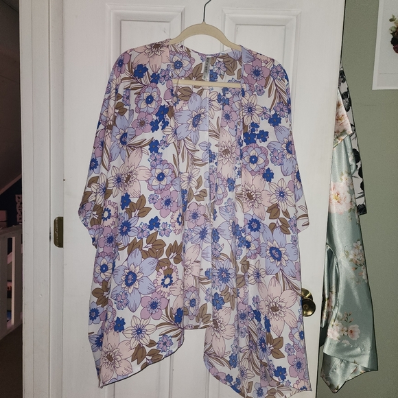 Scarlett | Jackets & Coats | Scarlett Pink And Blue With Flowy Design ...